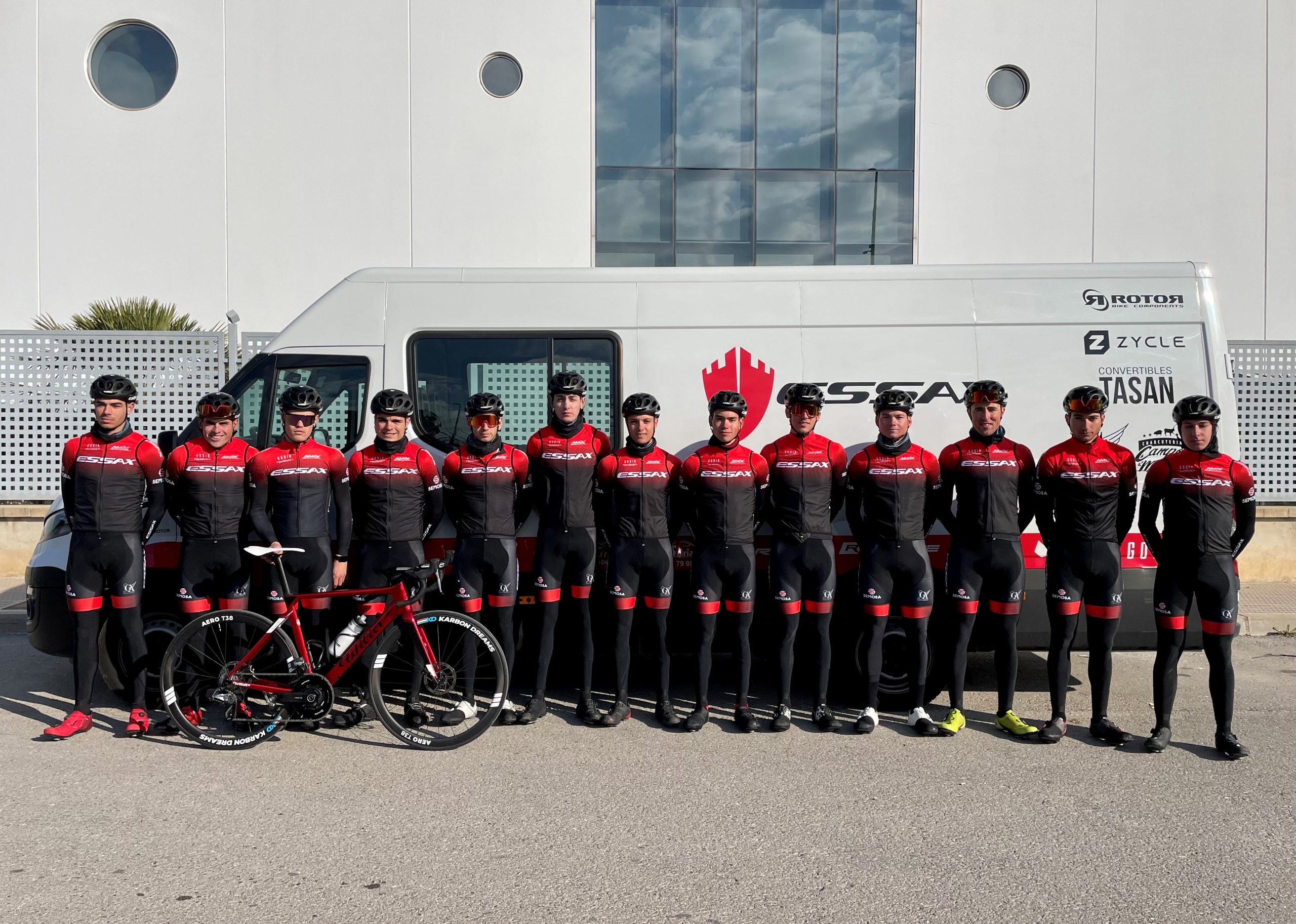 El Equipo Essax culmina una provechosa concentración en Silvoturismo ...